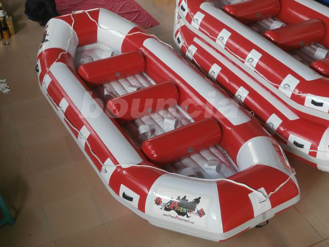 Balsas inflables del río del barco inflable de la balsa con la base durable